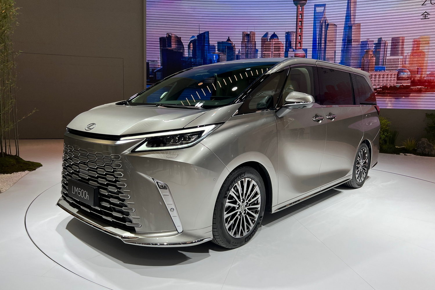 Lexus shows luxury MPV - car and motoring news by CompleteCar.ie