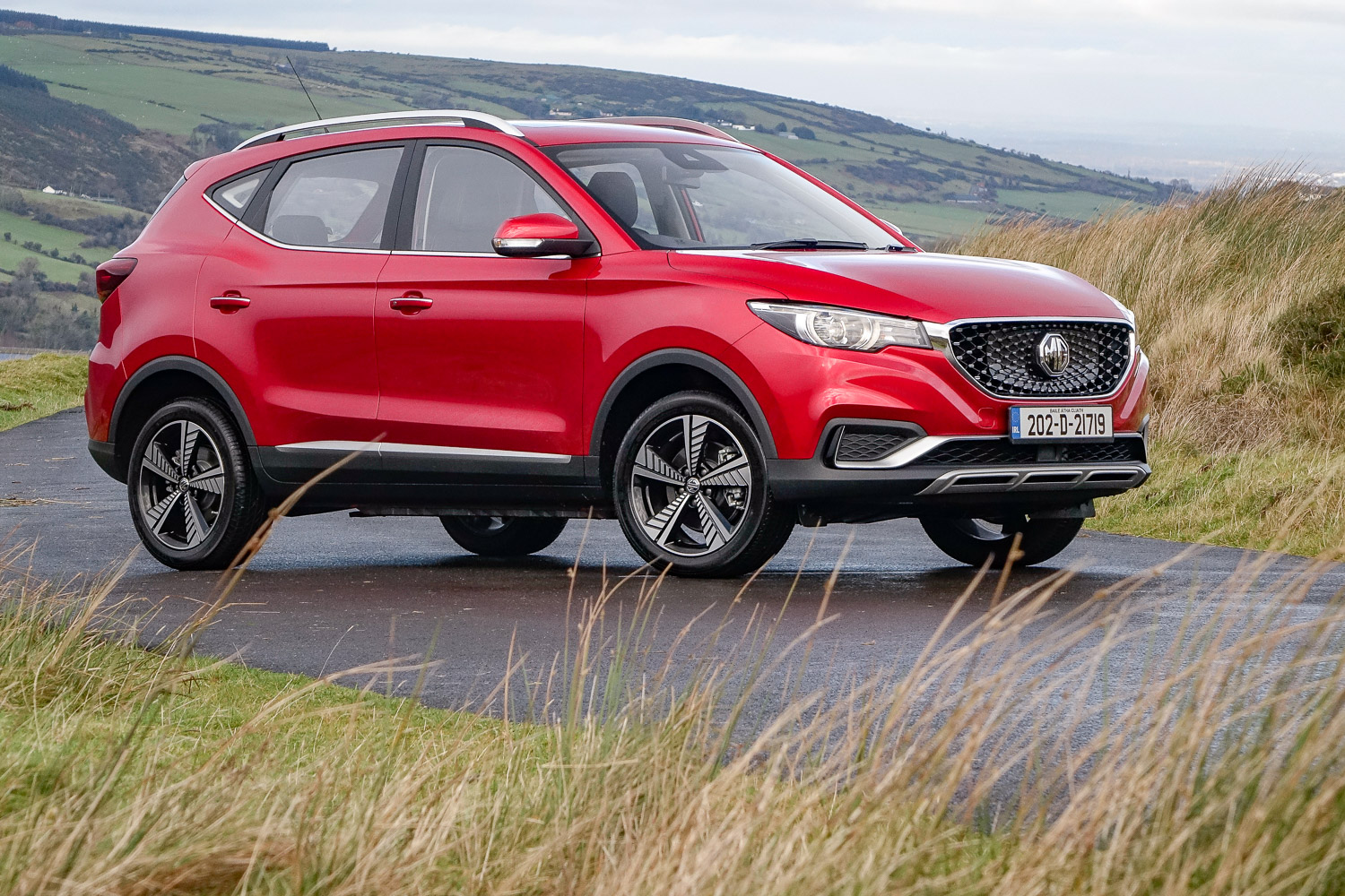MG ZS EV 2020 Reviews Test Drives Complete Car